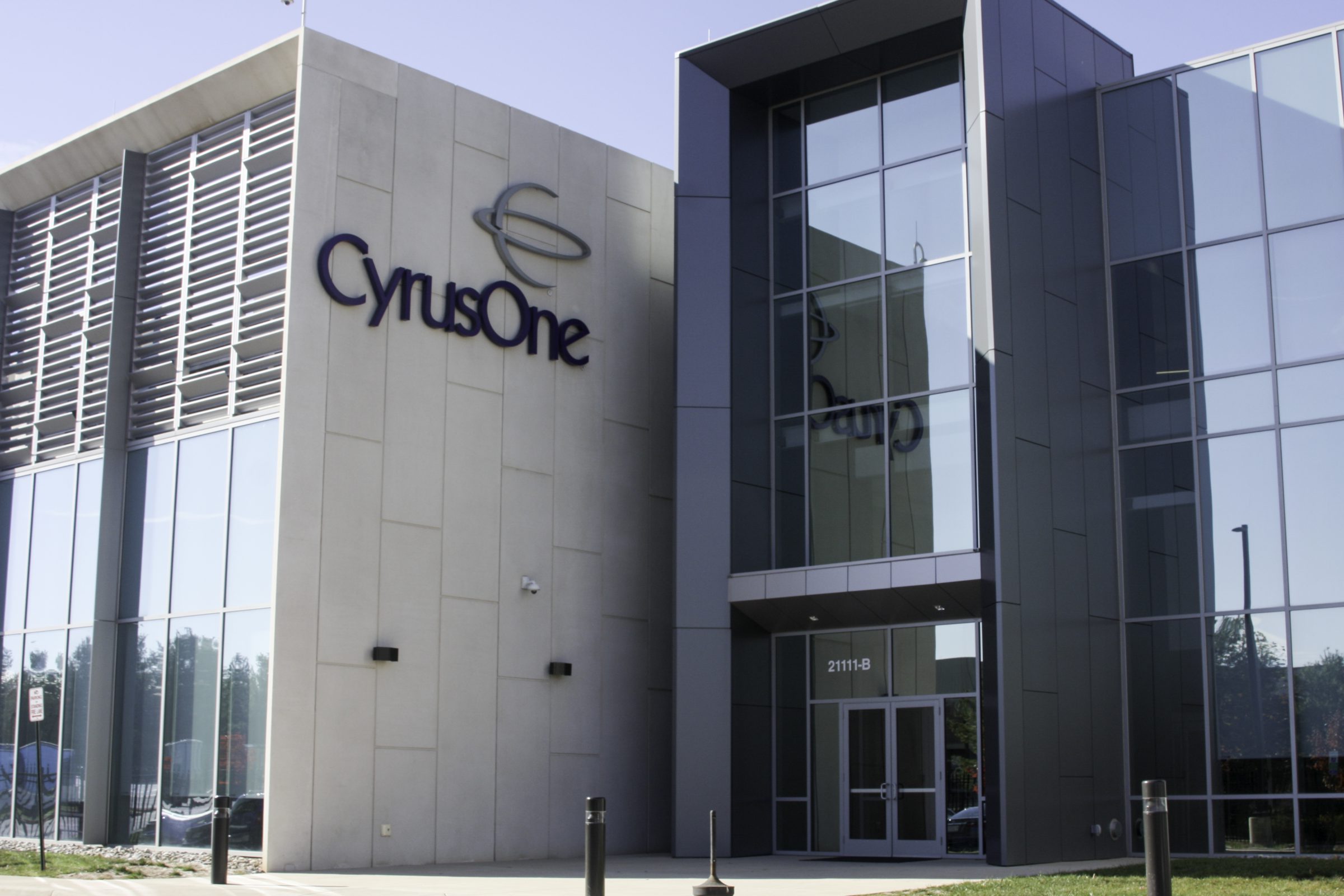 CyrusOne - Building 1 Sterling Data Center Campus | Rosendin Electric