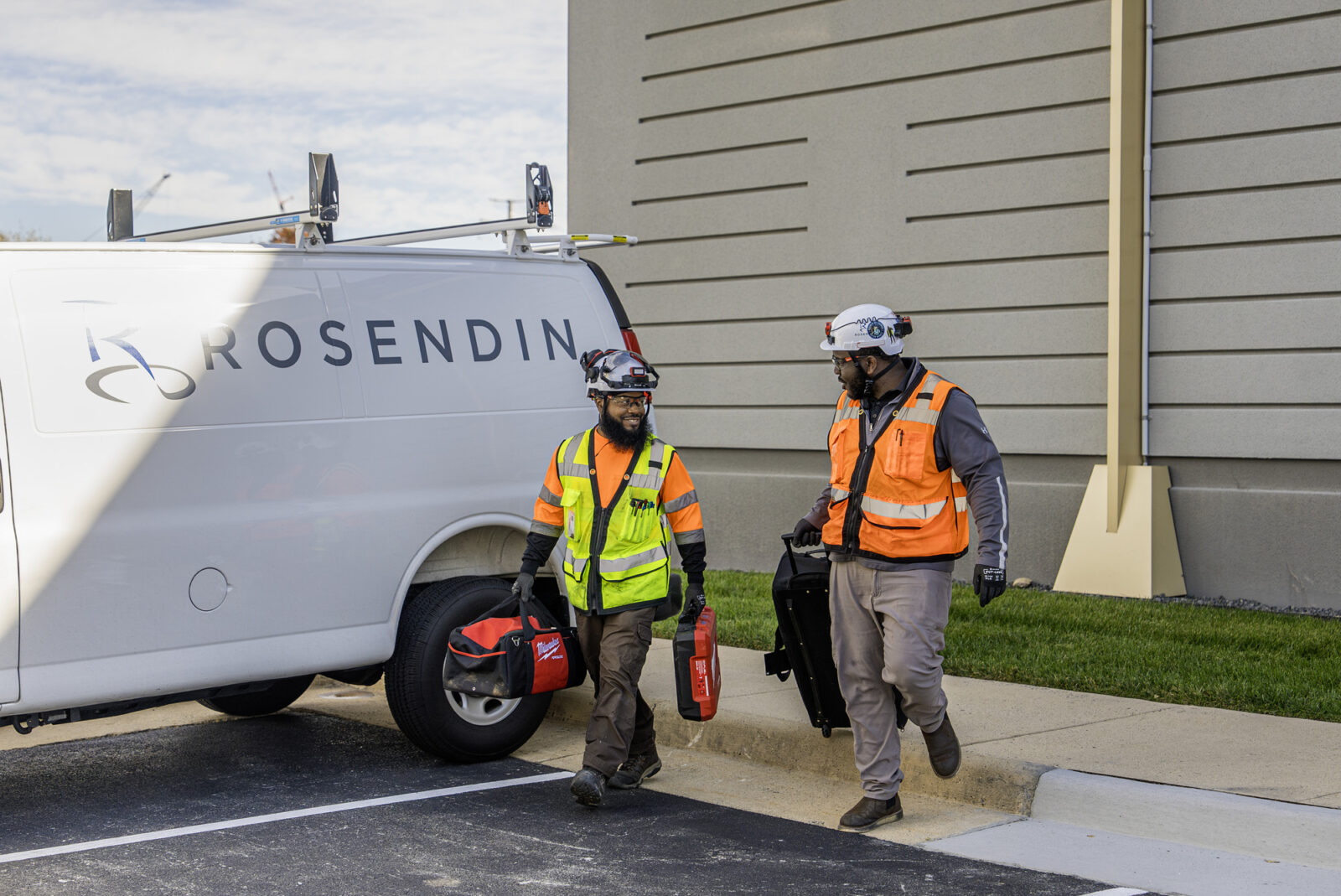 Now Hiring Electricians (Recruiting) | Rosendin