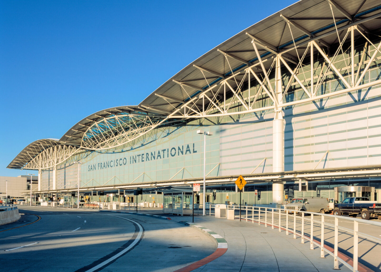 How innovation and infrastructure are reshaping airport construction ...